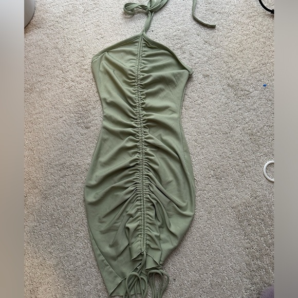 Princess Polly | Dresses | Princess Polly Body Con Dress Green Size 2 ...